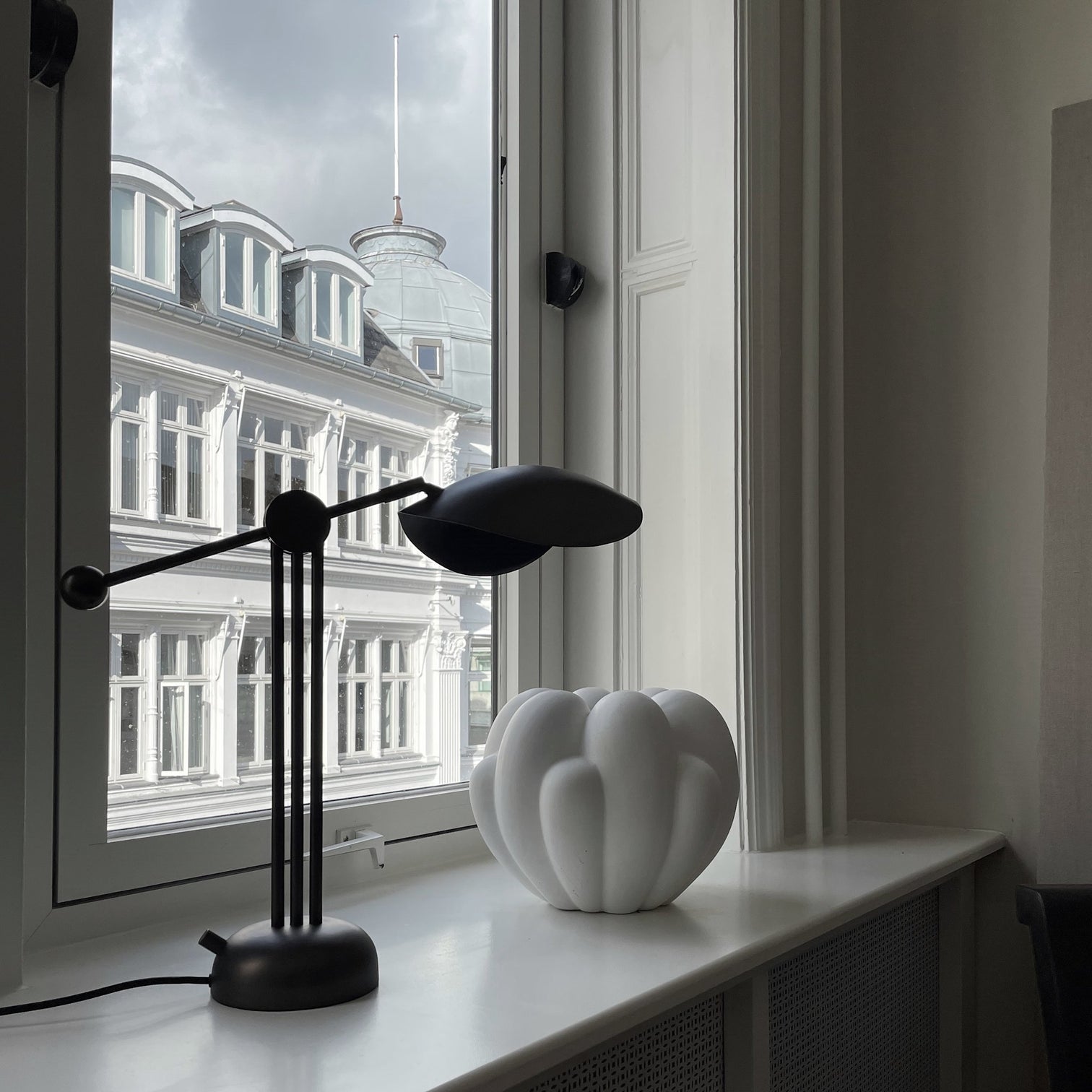 Stingray Table Lamp - Bronze | 101 Copenhagen